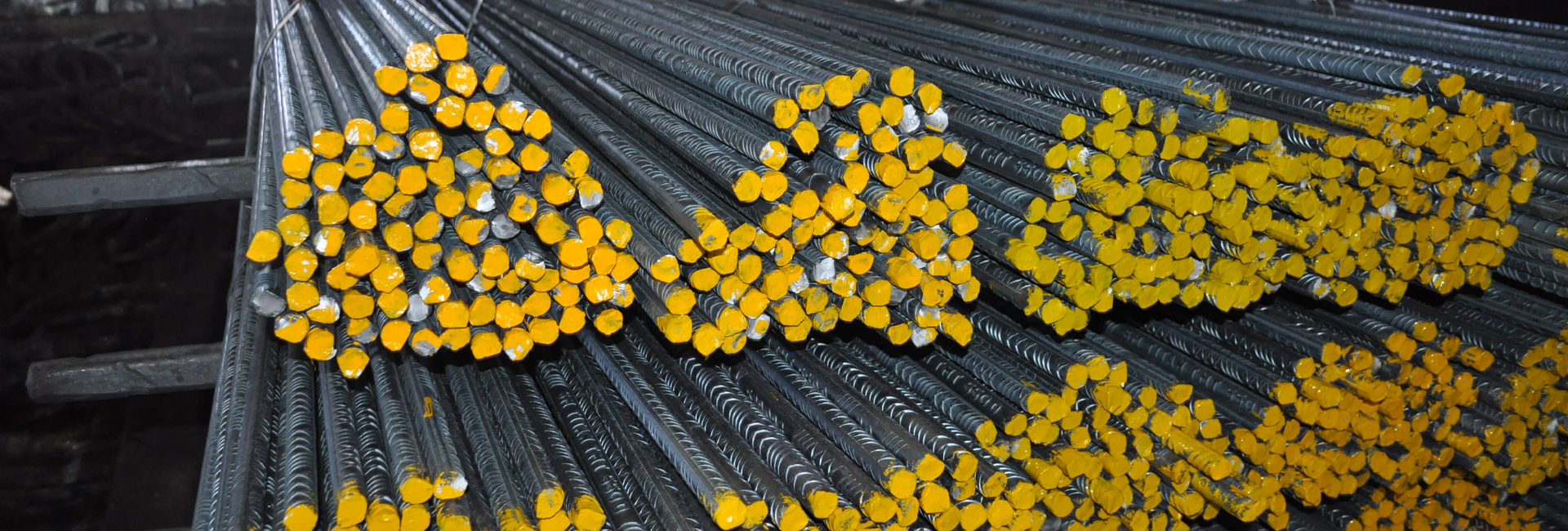 TMT Bars vs Rebars: Types, Uses, and Structural Integrity